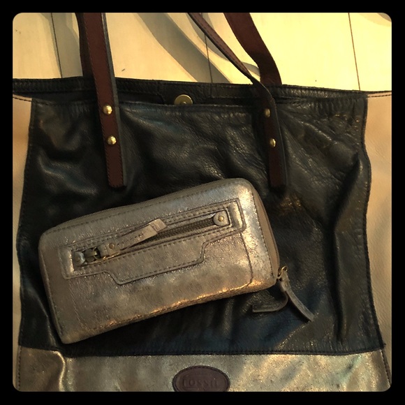 Fossil | Bags | Metallic Fossil Leather Expandable Wallet | Poshmark